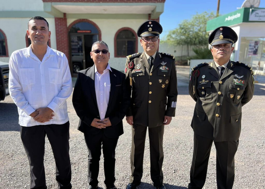 Toma de posesión y protesta de bandera del Gral. Brig.D.E.M. Newton ...
